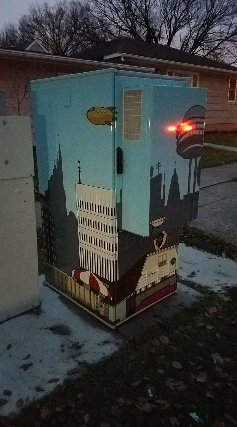 Street Art – mandel cameron